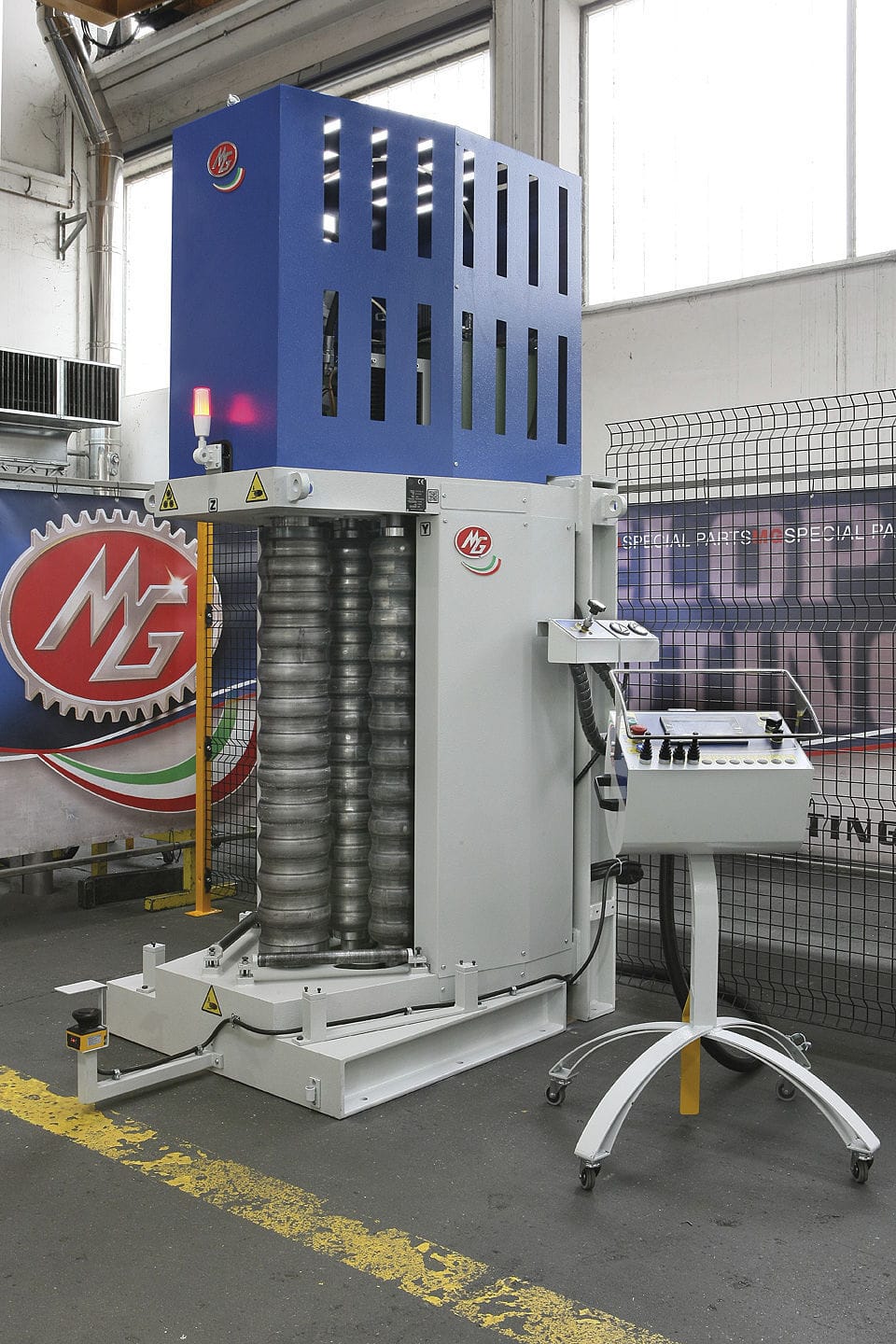 4-Walzen-Rundbiegemaschine - M1210A/SV - MG S.R.L. - hydraulisch / für Wellbleche / vertikal