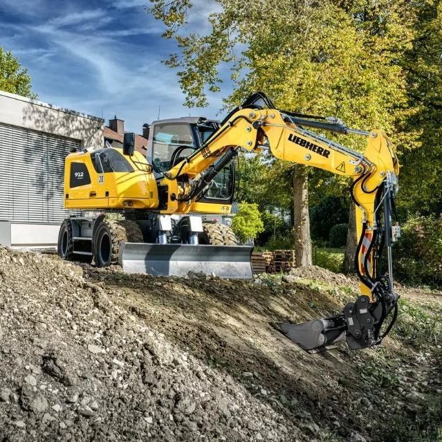 Mittelgroßer Bagger - A 912 - Liebherr Excavators - Rad / Diesel / kompakt