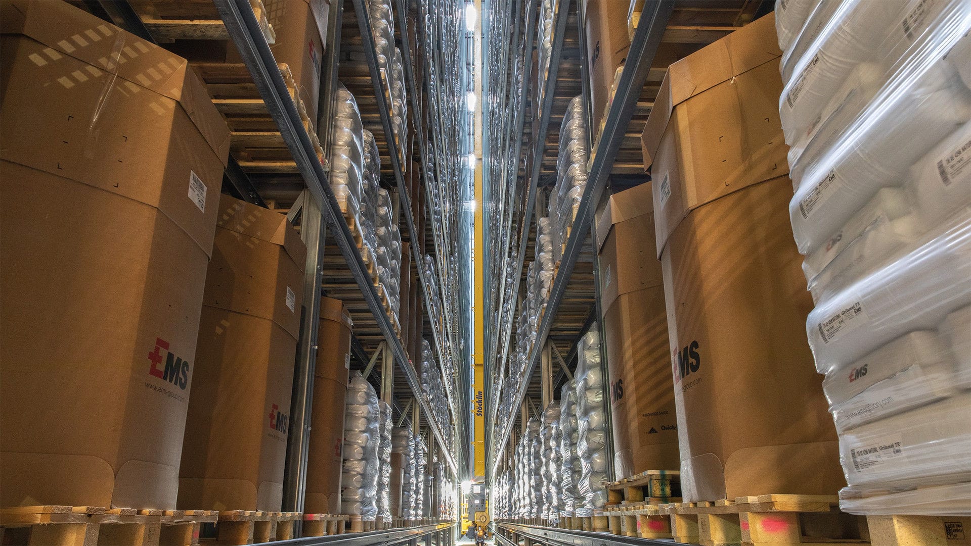 Vertikales automatisches Lagersystem - Stöcklin - für Lagerhallen ...