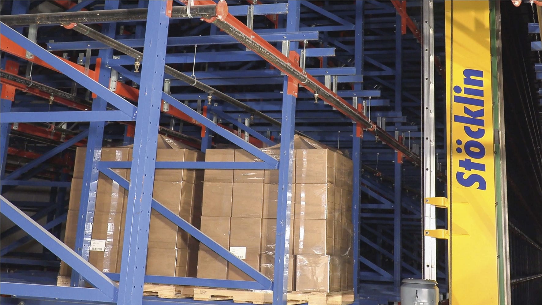 Vertikales automatisches Lagersystem - Stöcklin - Paletten