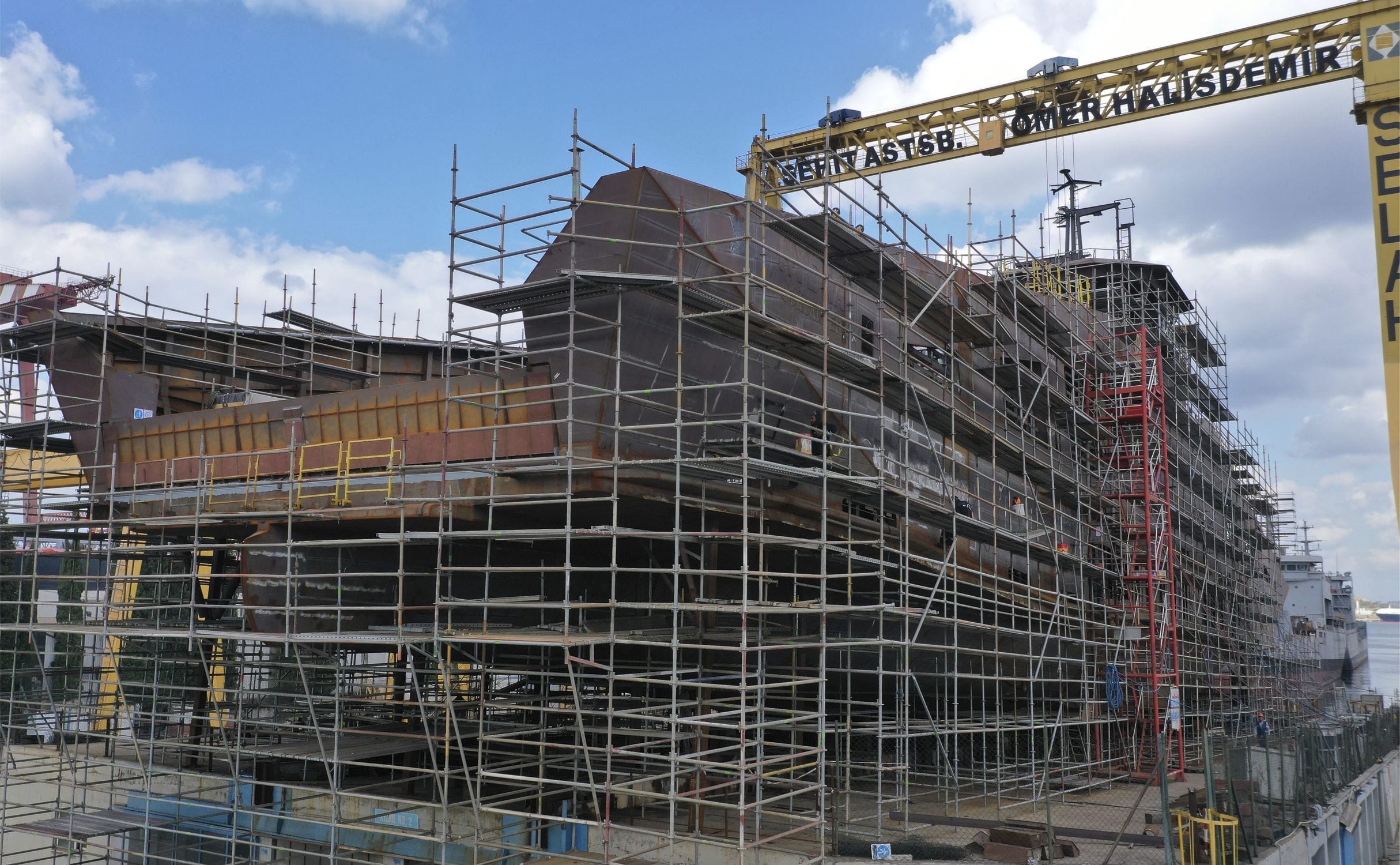 Stationäres Gerüst - UNISCAFF SHIPYARD - OZLER FORMWORK AND SCAFFOLDING SYSTEMS - Fassaden / modular