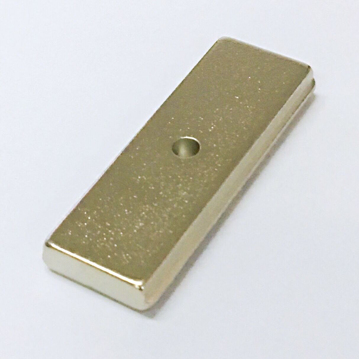 Dauermagnet / NdFeB gesintert - Magengine GmbH - rechteckig / für Motor ...