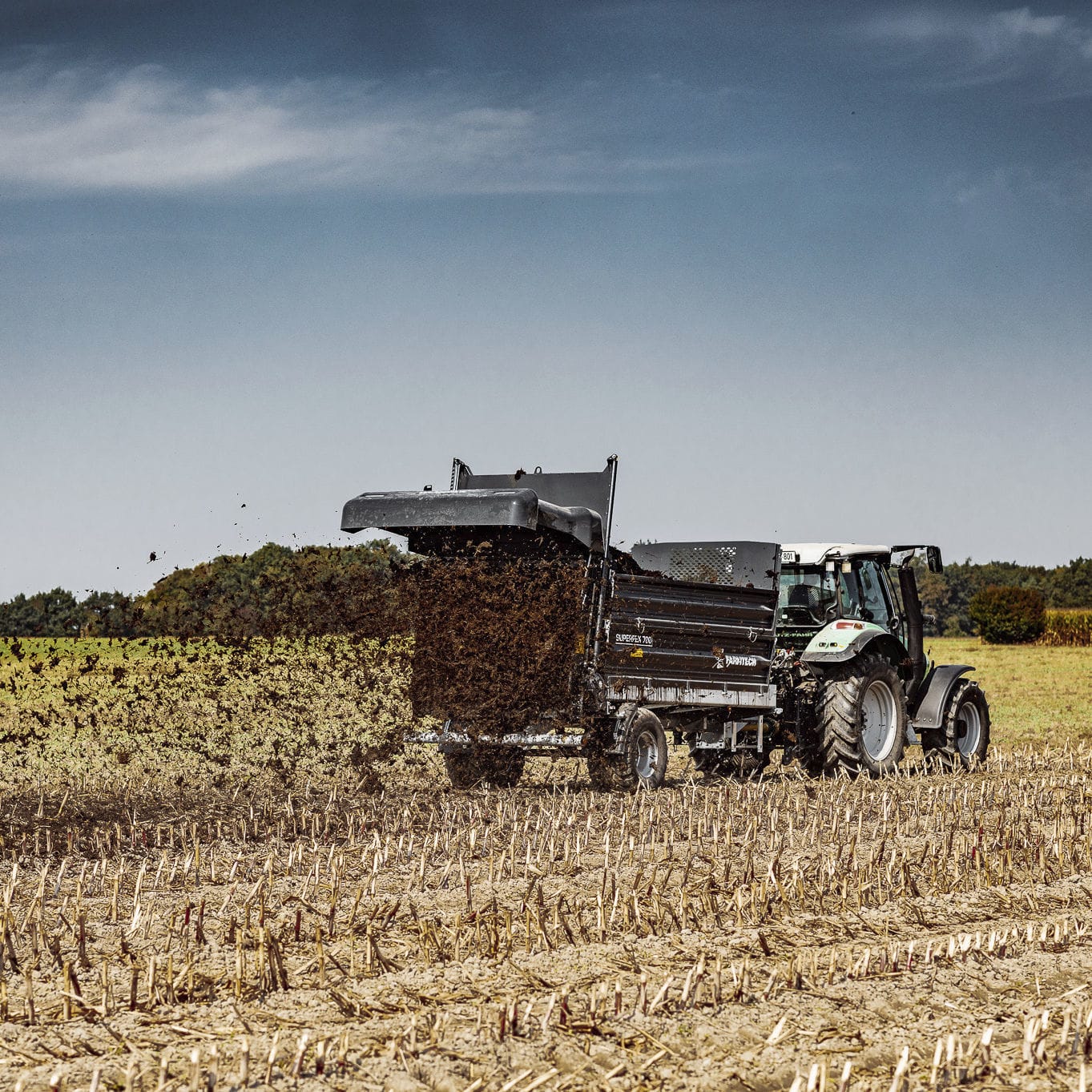Eingebauter Splittstreuer - Superfex 700 - Farmtech