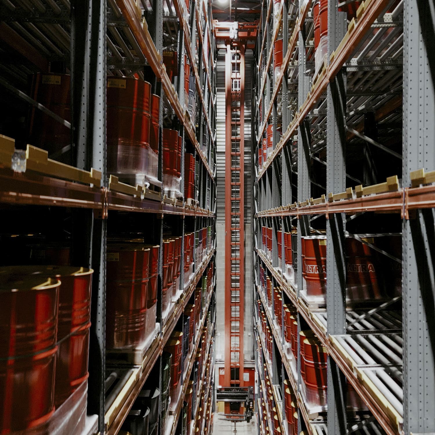 Vertikales automatisches Lagersystem - Push-back Staker Crane ...