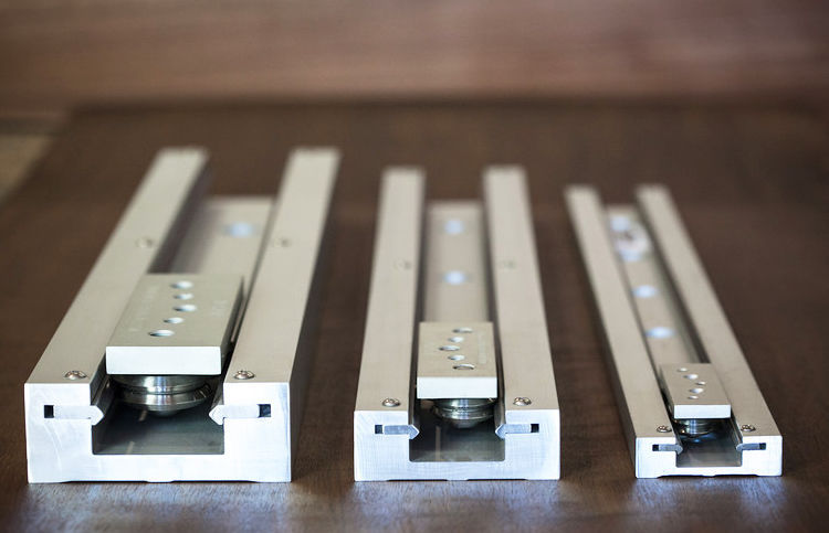 Rollen-Linearführung - Modern Linear - Aluminium / kompakt / Schienen