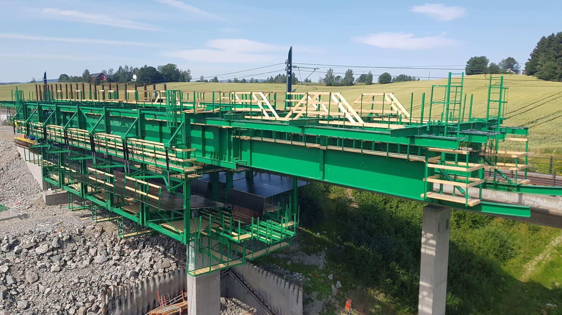 Mobiles Gerüst - Hünnebeck GmbH - für Schwerlasten / modular