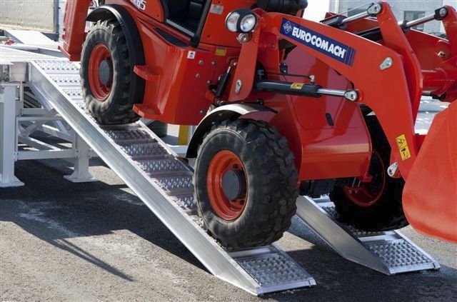 Aluminium-Laderampe - 2 500 - 4 500 mm, 3 000 - 12 173 kg - C.L.M