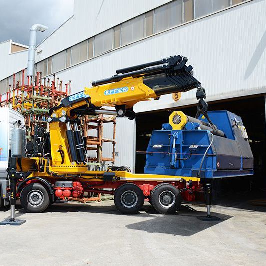 LKW-montierter Kran - 2055 - Effer S.p.a - zusammenklappbar / zum Laden ...